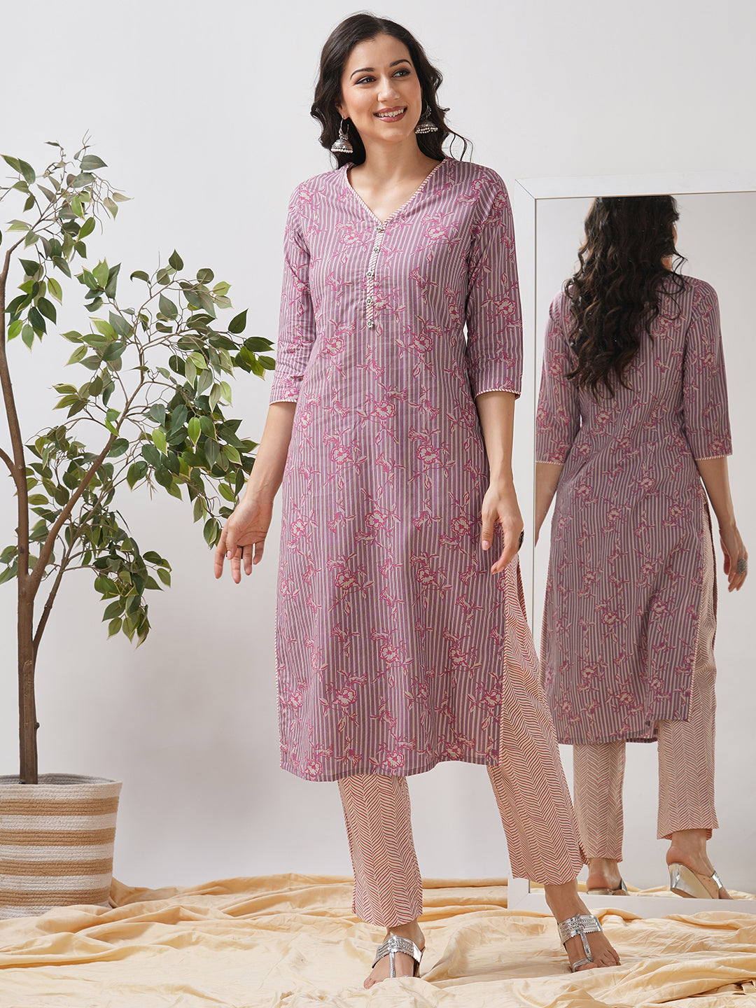 Cotton straight fit kurta set with piping detailing on neck, sleeves a